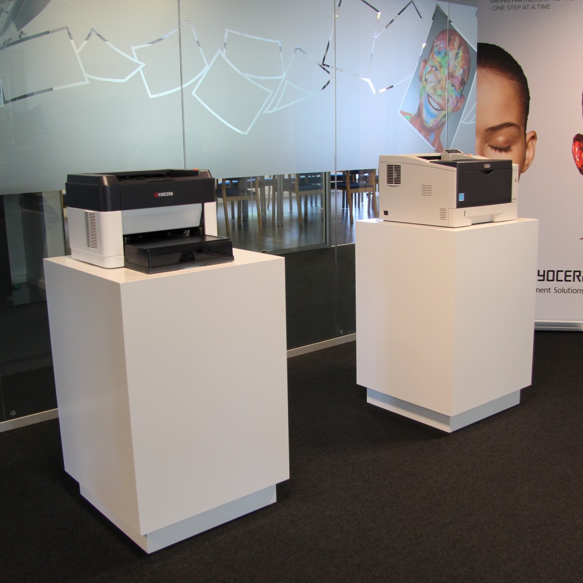 Standard podier - Dangent by Retailment